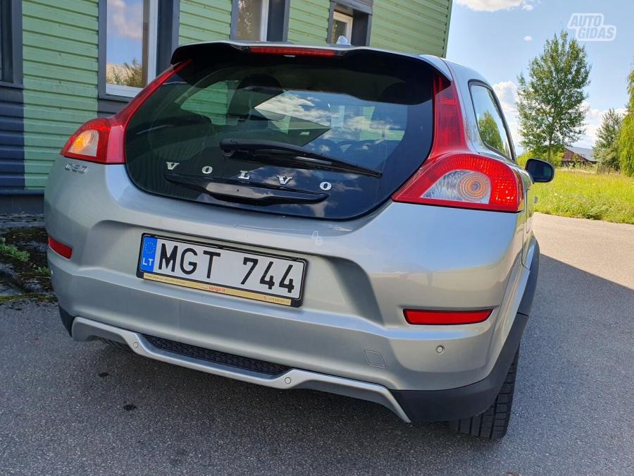 Volvo C30 2013 in Siauliai, with an engine capacity of 1.60 L and mileage of 270 thousand km for 3400 €, photo 4 on AUTOMOTO.COM.LV