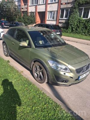 Green Volvo C30 2011 in Riga, with an engine capacity of 1.60 L and mileage of 282 thousand km for 2750 €, photo 3 on AUTOMOTO.COM.LV