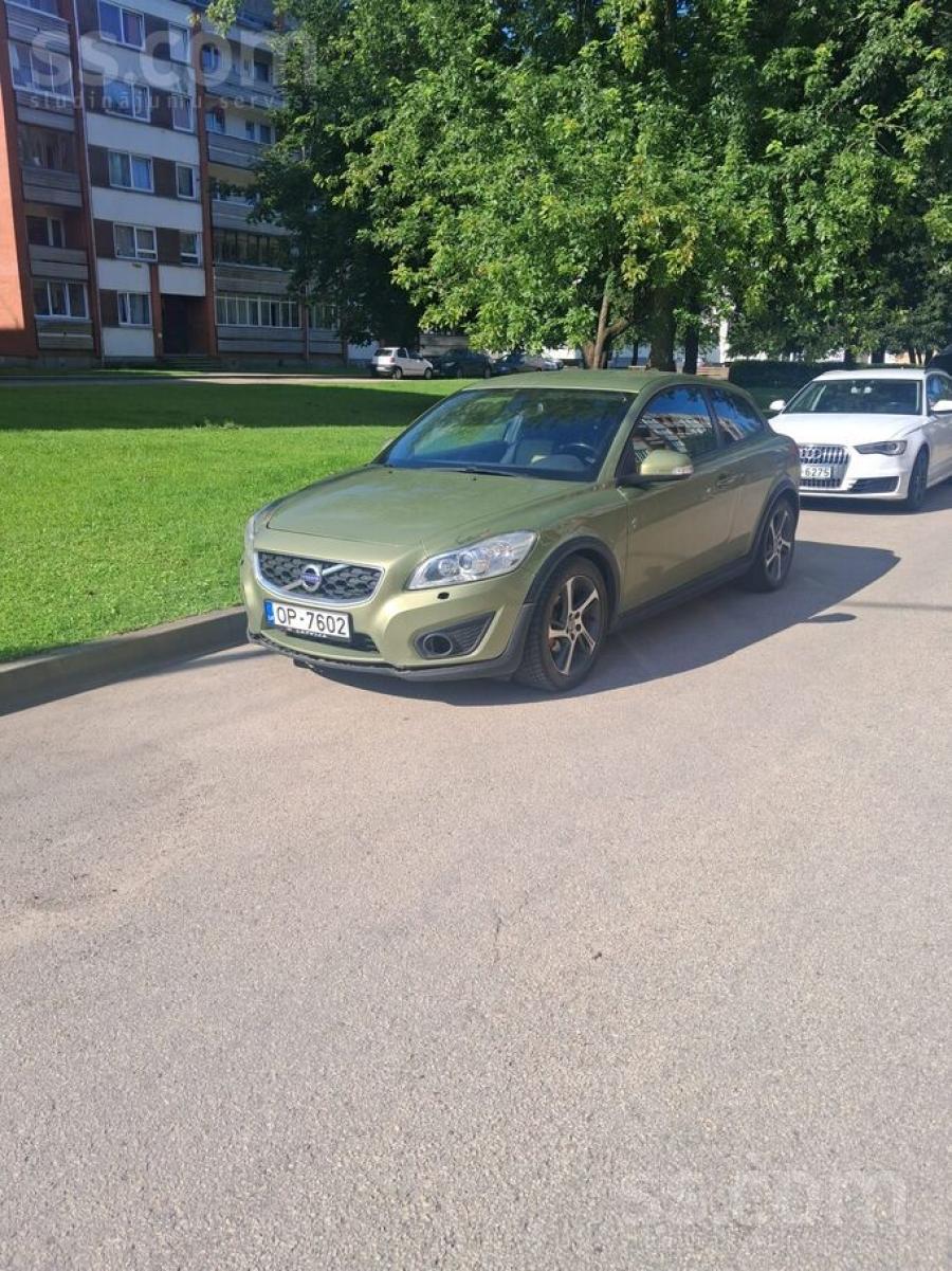 Zaļš Volvo C30 2011 Rīga, ar dzinēja tilpumu 1.60 L un nobraukumu 282 tūkst. km par 2750 €, foto 1 vietnē AUTOMOTO.COM.LV