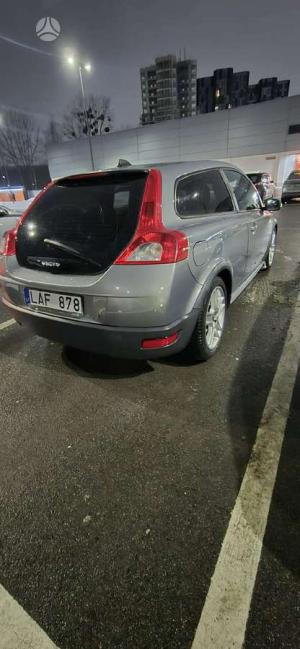 Grey Volvo C30 2006 in Kaunas, with an engine capacity of 2.00 L and mileage of 292 thousand km for 1850 €, photo 3 on AUTOMOTO.COM.LV