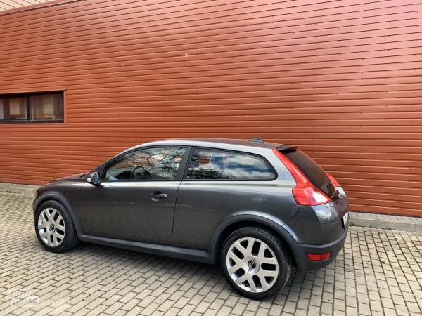 Pelēks Volvo C30 2007 Kauņa, ar dzinēja tilpumu 1.60 L un nobraukumu 248 tūkst. km par 2000 €, foto 5 vietnē AUTOMOTO.COM.LV
