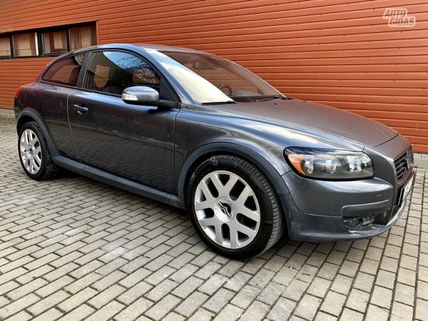 Pelēks Volvo C30 2007 Kauņa, ar dzinēja tilpumu 1.60 L un nobraukumu 248 tūkst. km par 2000 €, foto 9 vietnē AUTOMOTO.COM.LV