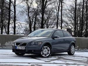 Серый Вольво Ц30 2007 в Рига, объемом двигателя 2.00 л и пробегом 386 тыс. км за 2950 €, фото  на AUTOMOTO.COM.LV