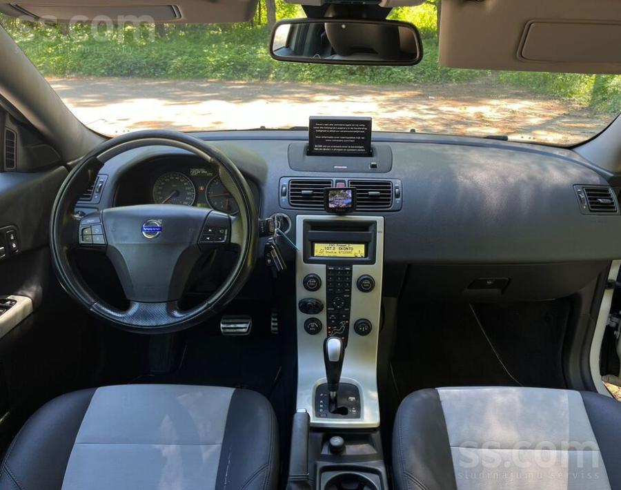Pelēks Volvo C30 2007 Rīga, ar dzinēja tilpumu 2.40 L un nobraukumu 0 tūkst. km par 3599 €, foto 11 vietnē AUTOMOTO.COM.LV