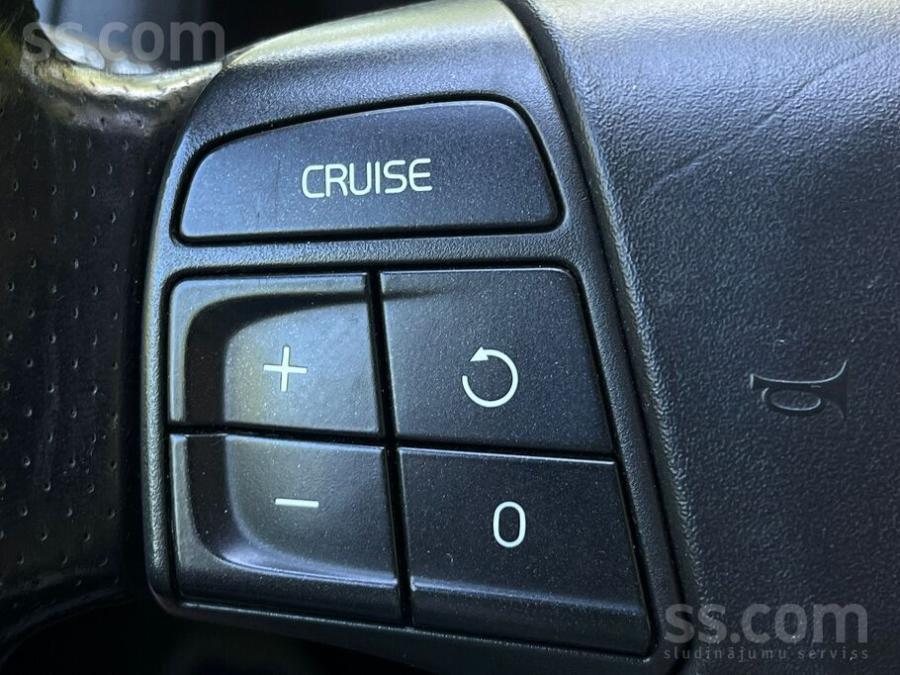 Pelēks Volvo C30 2007 Rīga, ar dzinēja tilpumu 2.40 L un nobraukumu 0 tūkst. km par 3599 €, foto 12 vietnē AUTOMOTO.COM.LV