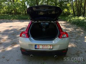Pelēks Volvo C30 2007 Rīga, ar dzinēja tilpumu 2.40 L un nobraukumu 0 tūkst. km par 3599 €, foto 20 vietnē AUTOMOTO.COM.LV