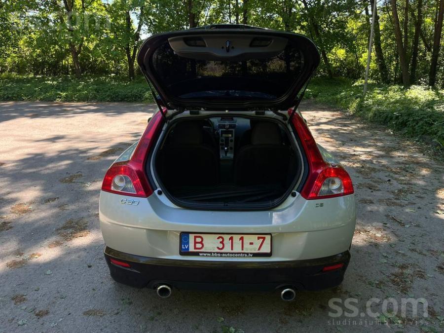 Pelēks Volvo C30 2007 Rīga, ar dzinēja tilpumu 2.40 L un nobraukumu 0 tūkst. km par 3599 €, foto 20 vietnē AUTOMOTO.COM.LV