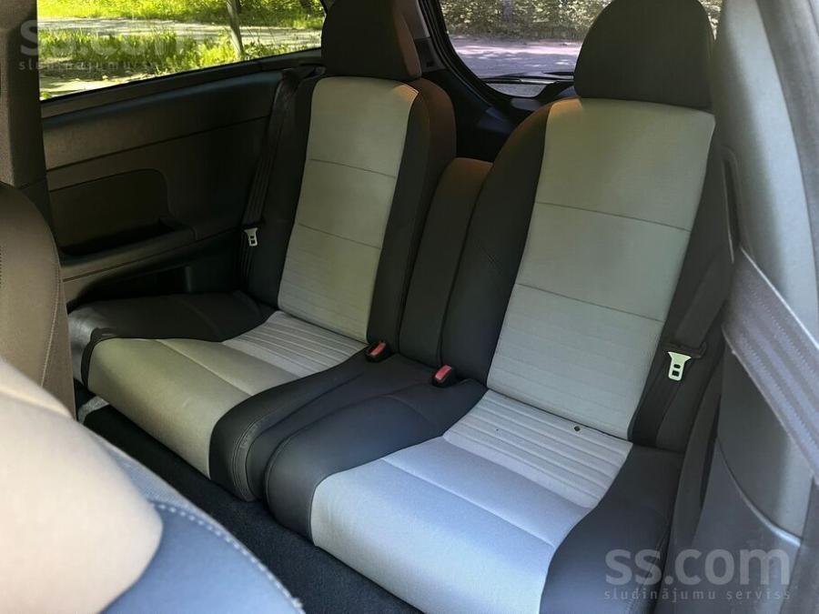 Pelēks Volvo C30 2007 Rīga, ar dzinēja tilpumu 2.40 L un nobraukumu 0 tūkst. km par 3599 €, foto 21 vietnē AUTOMOTO.COM.LV