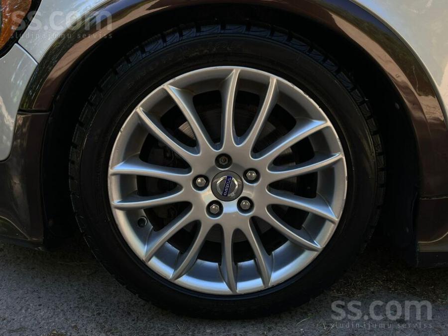 Pelēks Volvo C30 2007 Rīga, ar dzinēja tilpumu 2.40 L un nobraukumu 0 tūkst. km par 3599 €, foto 22 vietnē AUTOMOTO.COM.LV