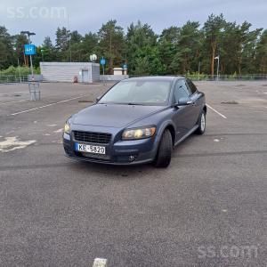 Pelēks Volvo C30 2007 Rīga, ar dzinēja tilpumu 1.60 L un nobraukumu 343 tūkst. km par 2700 €, foto  vietnē AUTOMOTO.COM.LV