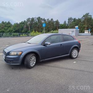 Pelēks Volvo C30 2007 Rīga, ar dzinēja tilpumu 1.60 L un nobraukumu 343 tūkst. km par 2700 €, foto 3 vietnē AUTOMOTO.COM.LV