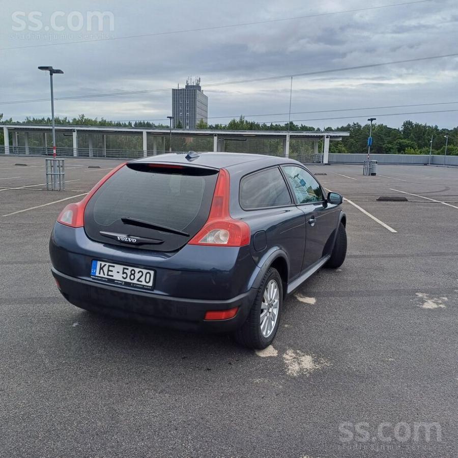 Pelēks Volvo C30 2007 Rīga, ar dzinēja tilpumu 1.60 L un nobraukumu 343 tūkst. km par 2700 €, foto 6 vietnē AUTOMOTO.COM.LV