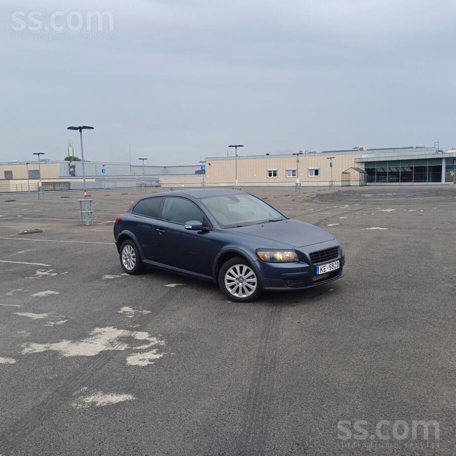 Pelēks Volvo C30 2007 Rīga, ar dzinēja tilpumu 1.60 L un nobraukumu 343 tūkst. km par 2700 €, foto 9 vietnē AUTOMOTO.COM.LV