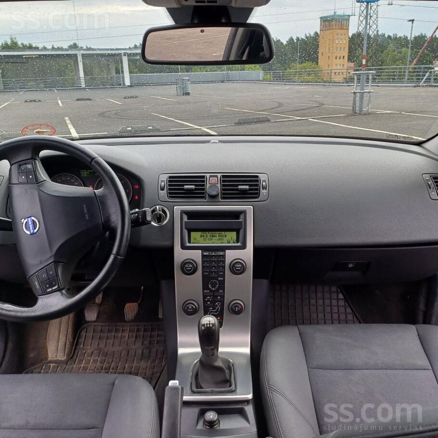 Pelēks Volvo C30 2007 Rīga, ar dzinēja tilpumu 1.60 L un nobraukumu 343 tūkst. km par 2700 €, foto 11 vietnē AUTOMOTO.COM.LV