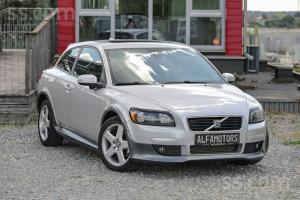 Grey Volvo C30 2007 in Riga, with an engine capacity of 2.40 L and mileage of 298 thousand km for 4690 €, photo 3 on AUTOMOTO.COM.LV