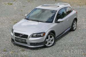Grey Volvo C30 2007 in Riga, with an engine capacity of 2.40 L and mileage of 298 thousand km for 4690 €, photo 6 on AUTOMOTO.COM.LV