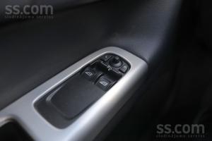 Grey Volvo C30 2007 in Riga, with an engine capacity of 2.40 L and mileage of 298 thousand km for 4690 €, photo 18 on AUTOMOTO.COM.LV
