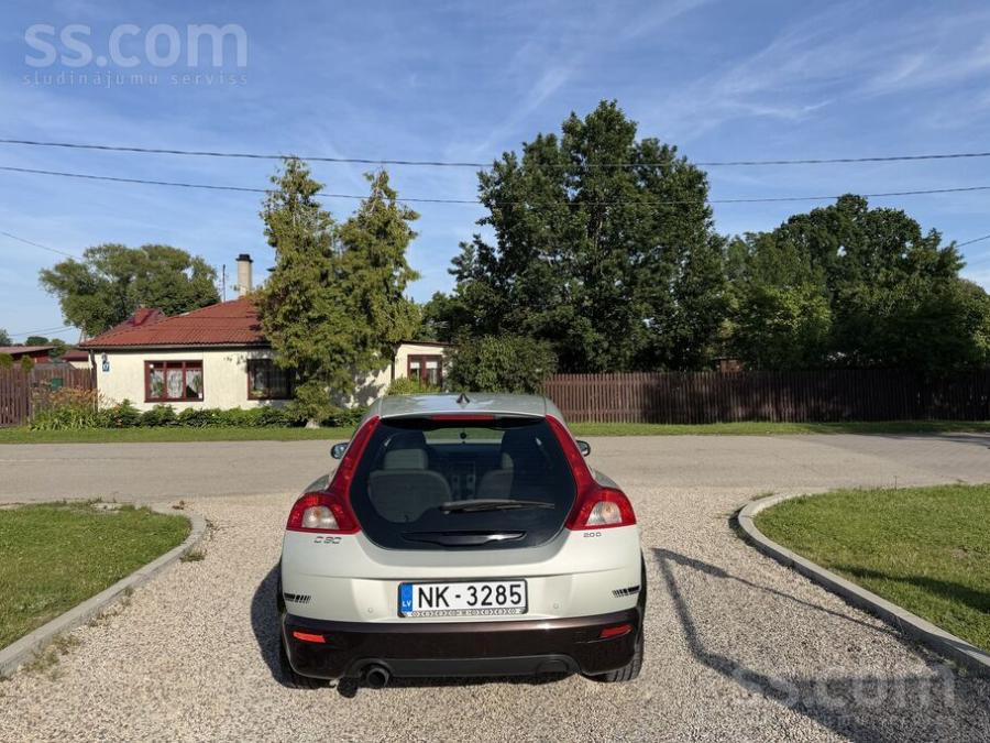 Pelēks Volvo C30 2007 Ventspils, ar dzinēja tilpumu 2.00 L un nobraukumu 290 tūkst. km par 2200 €, foto 8 vietnē AUTOMOTO.COM.LV