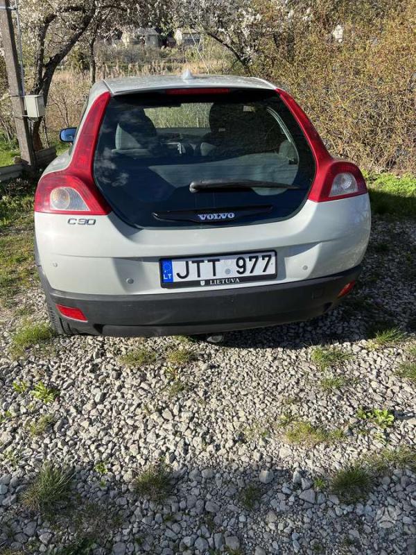 Pelēks Volvo C30 2007 Kauņa, ar dzinēja tilpumu 1.56 L un nobraukumu 247 tūkst. km par 2100 €, foto 8 vietnē AUTOMOTO.COM.LV