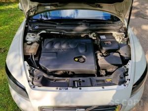 Grey Volvo C30 2007 in Riga, with an engine capacity of 2.00 L and mileage of 292 thousand km for 2550 €, photo 7 on AUTOMOTO.COM.LV