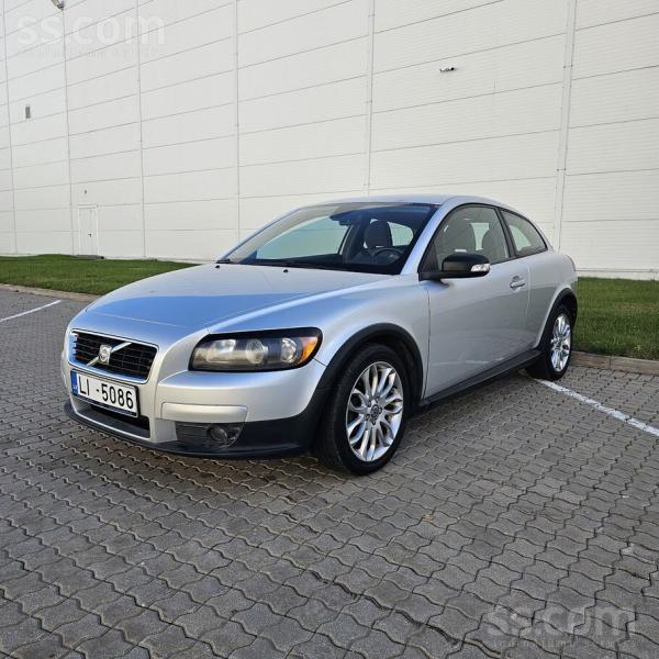 Pelēks Volvo C30 2007 Rīga, ar dzinēja tilpumu 1.60 L un nobraukumu 171 tūkst. km par 3740 €, foto 4 vietnē AUTOMOTO.COM.LV