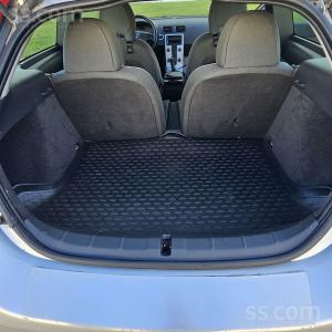 Grey Volvo C30 2007 in Riga, with an engine capacity of 1.60 L and mileage of 171 thousand km for 3890 €, photo 12 on AUTOMOTO.COM.LV