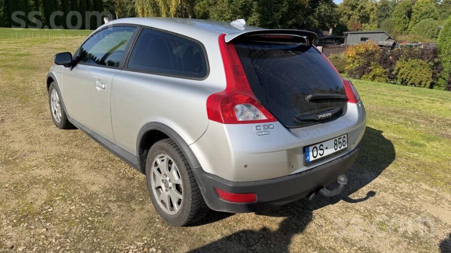 Pelēks Volvo C30 2007 Limbaži, ar dzinēja tilpumu 1.80 L un nobraukumu 275 tūkst. km par 3250 €, foto 5 vietnē AUTOMOTO.COM.LV