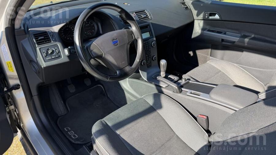 Pelēks Volvo C30 2007 Limbaži, ar dzinēja tilpumu 1.80 L un nobraukumu 275 tūkst. km par 3250 €, foto 10 vietnē AUTOMOTO.COM.LV