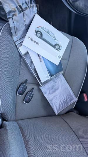 Pelēks Volvo C30 2007 Limbaži, ar dzinēja tilpumu 1.80 L un nobraukumu 275 tūkst. km par 3250 €, foto 21 vietnē AUTOMOTO.COM.LV