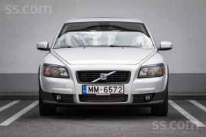 Серый Вольво Ц30 2008 в Рига, объемом двигателя 2.00 л и пробегом 293 тыс. км за 3850 €, фото 3 на AUTOMOTO.COM.LV