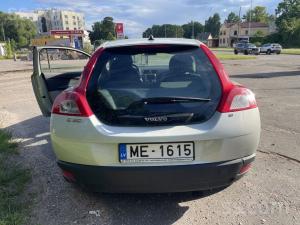 Серый Вольво Ц30 2008 в Рига, объемом двигателя 1.80 л и пробегом 273 тыс. км за 2100 €, фото 6 на AUTOMOTO.COM.LV