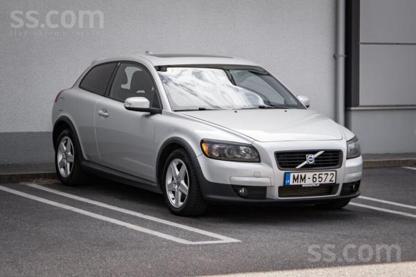 Volvo C30 2008 Rīga vietnē Pelēks Volvo C30 2008 Rīga, ar dzinēja tilpumu 2.00 L un nobraukumu 293 tūkst. km par 2990 €, foto 4 vietnē AUTOMOTO.COM.LV