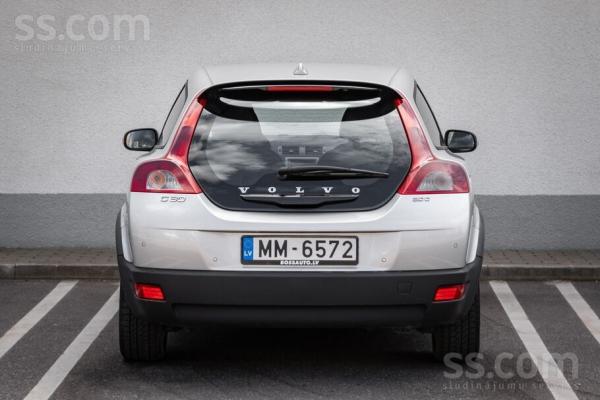 Volvo C30 2008 Rīga vietnē Pelēks Volvo C30 2008 Rīga, ar dzinēja tilpumu 2.00 L un nobraukumu 293 tūkst. km par 2990 €, foto 6 vietnē AUTOMOTO.COM.LV