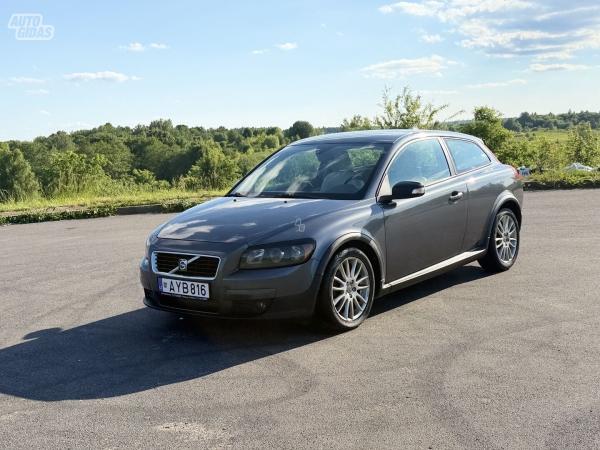 Серый Вольво Ц30 2009 в Вильнюс, объемом двигателя 1.60 л и пробегом 297 тыс. км за 1750 €, фото 1 на AUTOMOTO.COM.LV
