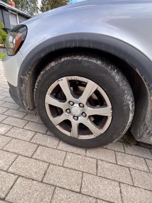 Grey Volvo C30 2009 in Riga, with an engine capacity of 1.60 L and mileage of 280 thousand km for 1750 €, photo 6 on AUTOMOTO.COM.LV