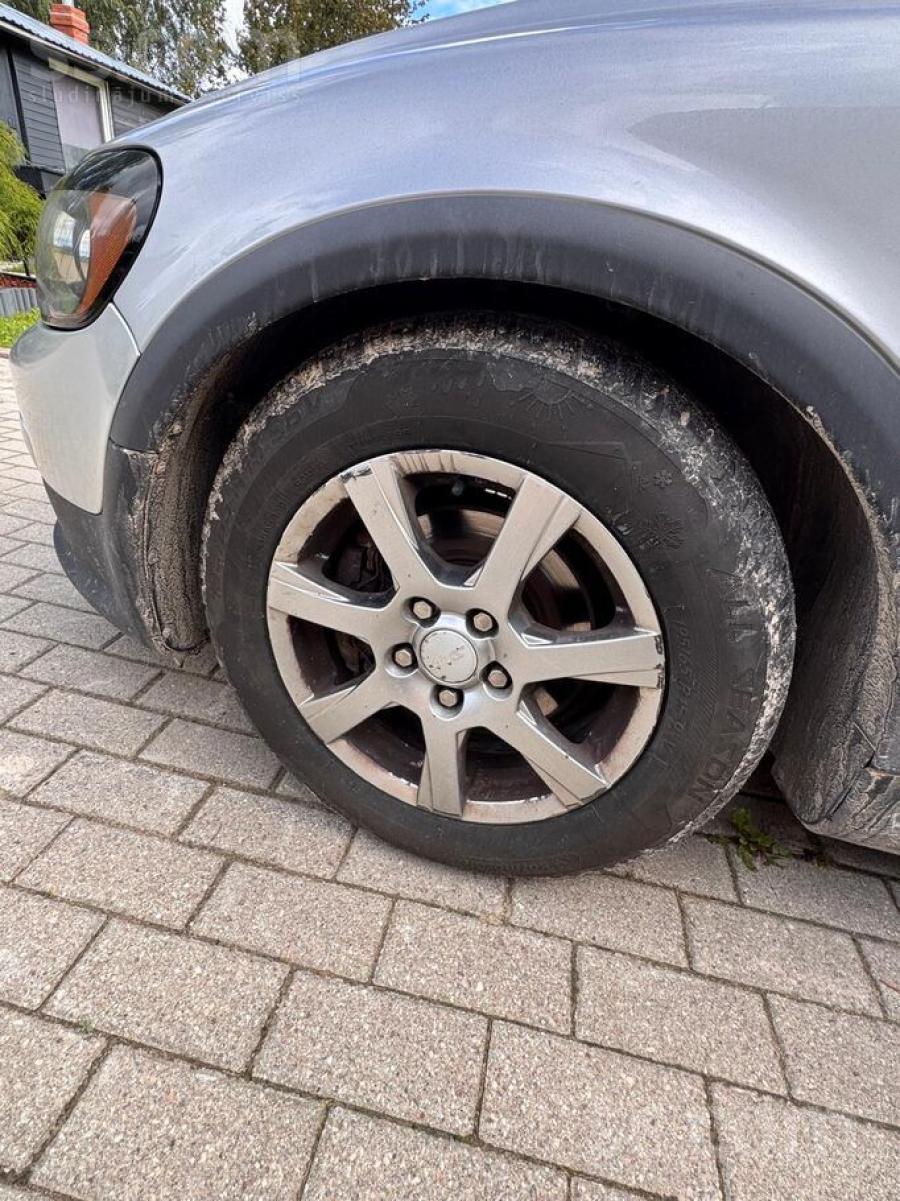 Grey Volvo C30 2009 in Riga, with an engine capacity of 1.60 L and mileage of 280 thousand km for 1750 €, photo 6 on AUTOMOTO.COM.LV