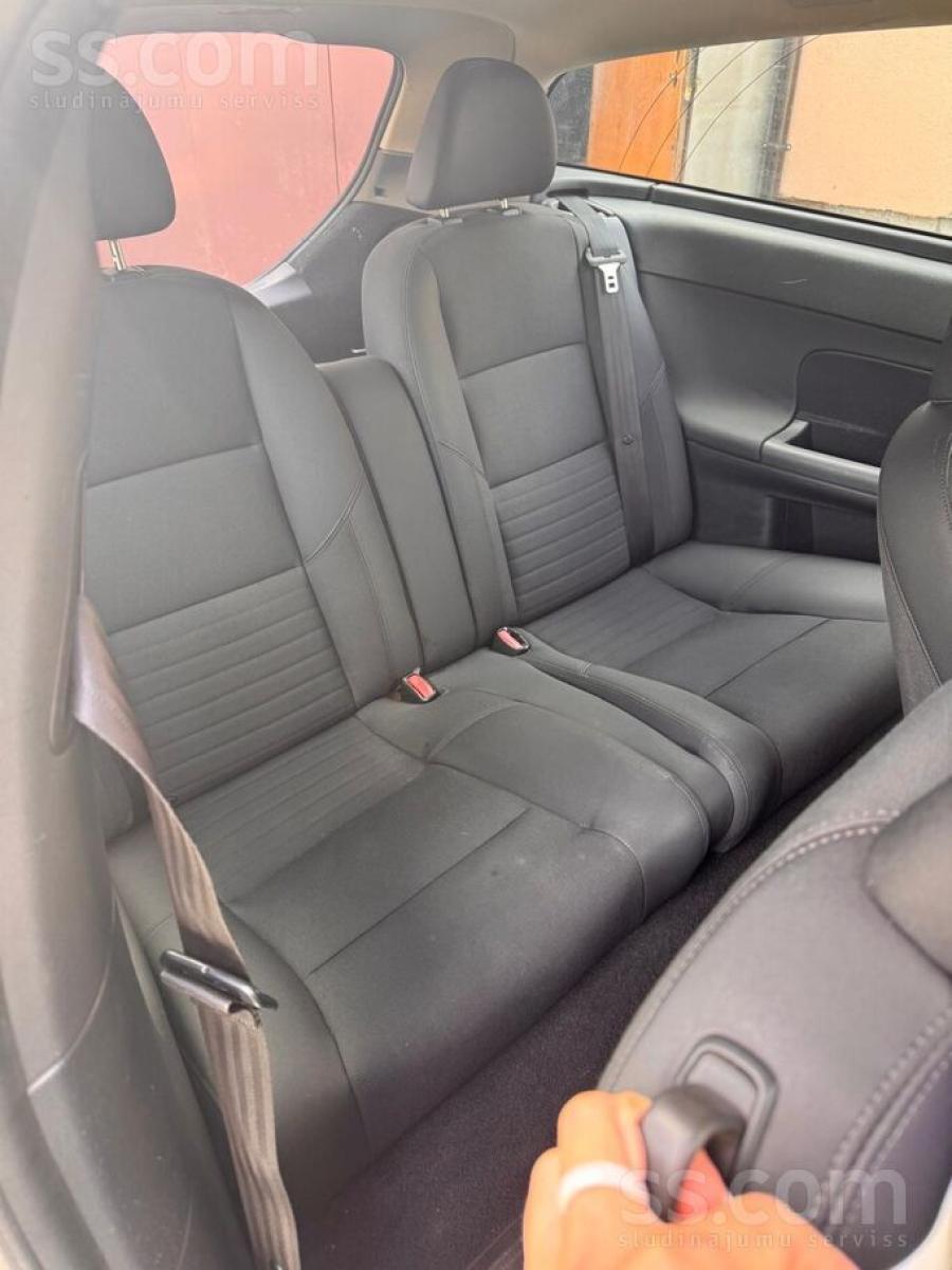 Grey Volvo C30 2009 in Riga, with an engine capacity of 1.60 L and mileage of 280 thousand km for 1750 €, photo 8 on AUTOMOTO.COM.LV