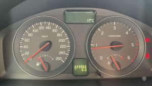 Grey Volvo C30 2009 in Vilnius, with an engine capacity of 1.56 L and mileage of 220 thousand km for 1900 €, photo 11 on AUTOMOTO.COM.LV