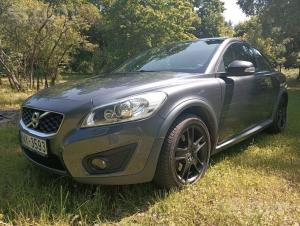 Pelēks Volvo C30 2010 Rīga, ar dzinēja tilpumu 2.40 L un nobraukumu 289 tūkst. km par 3400 €, foto 2 vietnē AUTOMOTO.COM.LV