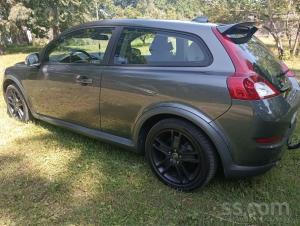 Pelēks Volvo C30 2010 Rīga, ar dzinēja tilpumu 2.40 L un nobraukumu 289 tūkst. km par 3400 €, foto 3 vietnē AUTOMOTO.COM.LV
