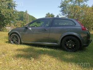 Pelēks Volvo C30 2010 Rīga, ar dzinēja tilpumu 2.40 L un nobraukumu 289 tūkst. km par 3400 €, foto 6 vietnē AUTOMOTO.COM.LV