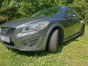 Pelēks Volvo C30 2010 Rīga, ar dzinēja tilpumu 2.40 L un nobraukumu 289 tūkst. km par 3400 €, foto 10 vietnē AUTOMOTO.COM.LV