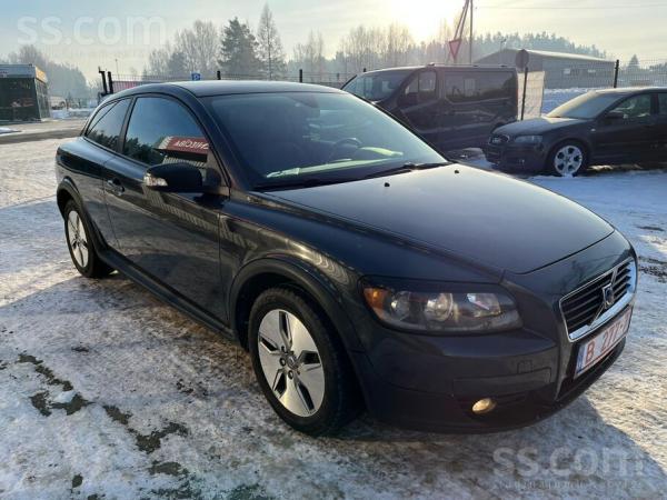 Pelēks Volvo C30 2010 Valmiera, ar dzinēja tilpumu 1.60 L un nobraukumu 336 tūkst. km par 3450 €, foto 10 vietnē AUTOMOTO.COM.LV