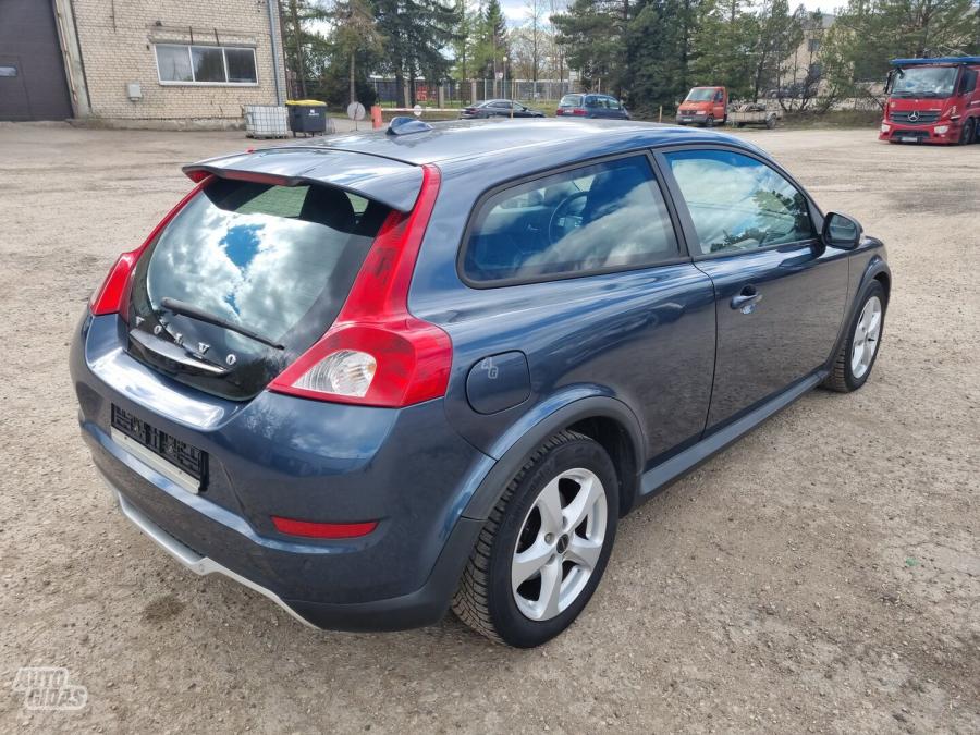 Pelēks Volvo C30 2010 Pakruojis, ar dzinēja tilpumu 1.60 L un nobraukumu 263 tūkst. km par 2700 €, foto 5 vietnē AUTOMOTO.COM.LV