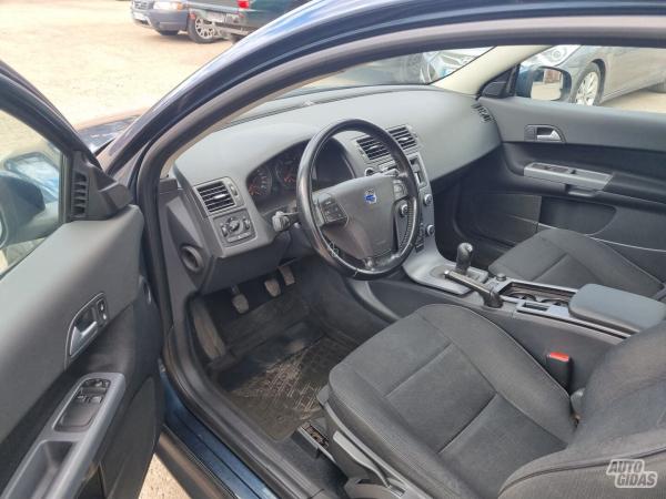 Pelēks Volvo C30 2010 Pakruojis, ar dzinēja tilpumu 1.60 L un nobraukumu 263 tūkst. km par 2700 €, foto 7 vietnē AUTOMOTO.COM.LV
