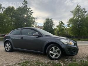 Pelēks Volvo C30 2010 Rīga, ar dzinēja tilpumu 1.60 L un nobraukumu 187 tūkst. km par 2390 €, foto 3 vietnē AUTOMOTO.COM.LV