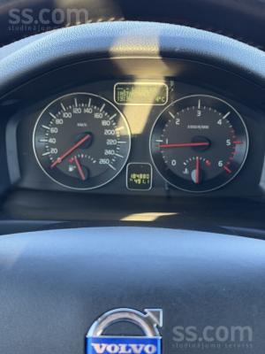 Pelēks Volvo C30 2010 Rīga, ar dzinēja tilpumu 1.60 L un nobraukumu 187 tūkst. km par 2390 €, foto 11 vietnē AUTOMOTO.COM.LV