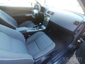 Pelēks Volvo C30 2010 Valmiera, ar dzinēja tilpumu 1.60 L un nobraukumu 336 tūkst. km par 3450 €, foto 12 vietnē AUTOMOTO.COM.LV