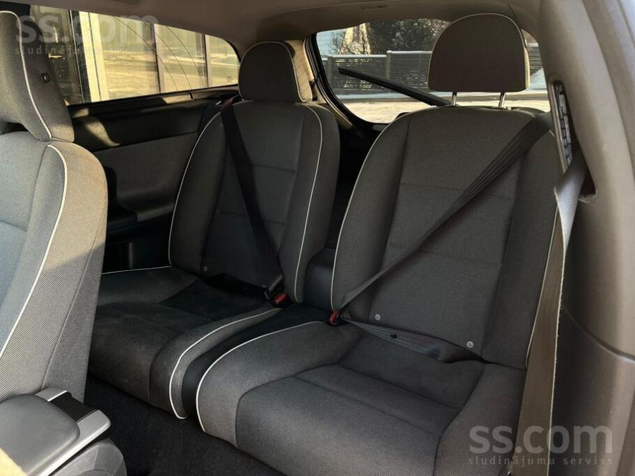 Pelēks Volvo C30 2010 Valmiera, ar dzinēja tilpumu 1.60 L un nobraukumu 336 tūkst. km par 3450 €, foto 13 vietnē AUTOMOTO.COM.LV