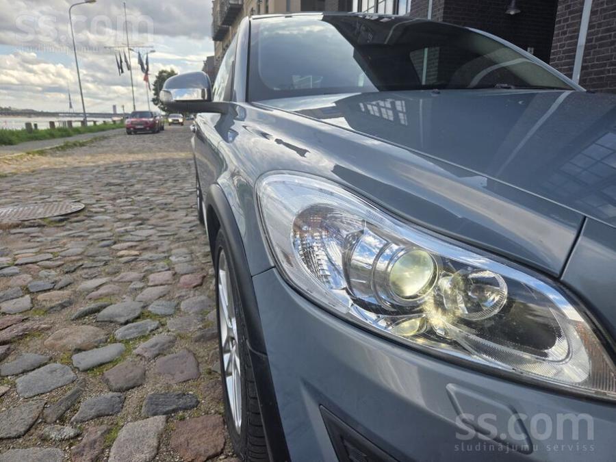 Grey Volvo C30 2010 in Riga, with an engine capacity of 1.60 L and mileage of 201 thousand km for 2150 €, photo 9 on AUTOMOTO.COM.LV